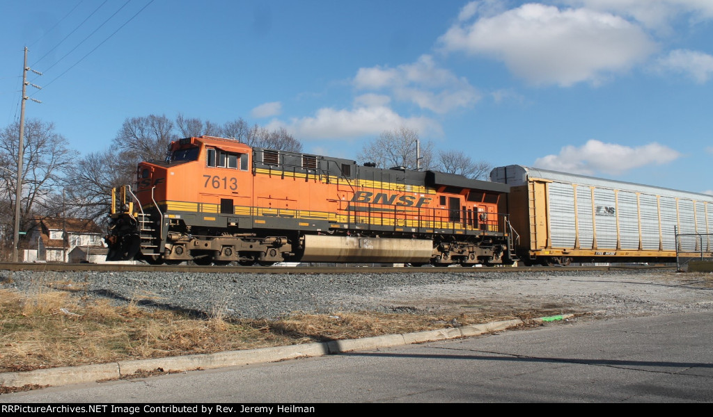 BNSF 7613 (1)